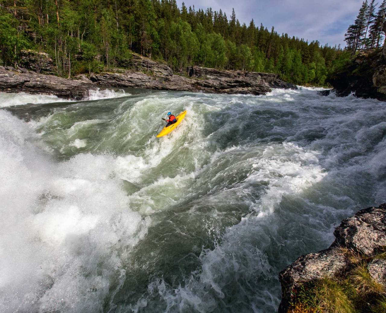 Derfor elsker de norske elver | Padling | FRIFLYT.NO